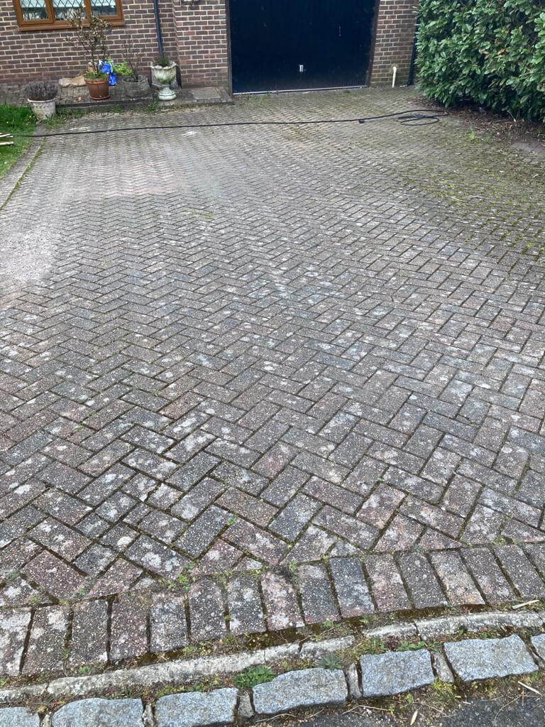 Before & after photos of Jet Washing in Surrey & South London