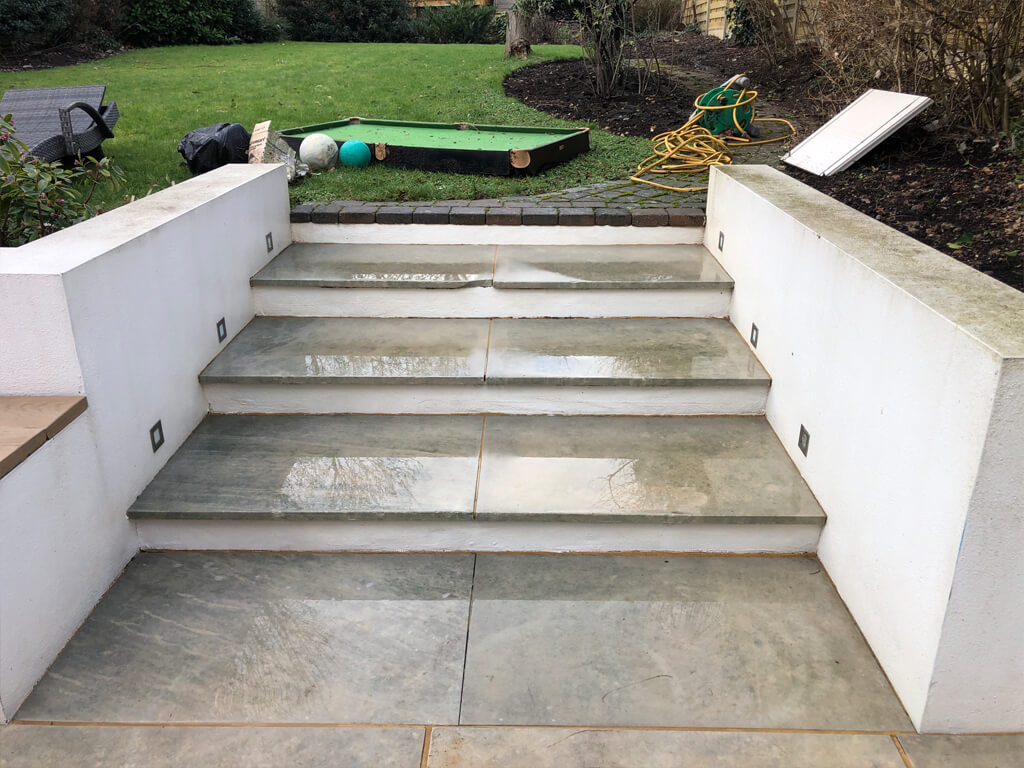 Before & after photos of Jet Washing in Surrey & South London