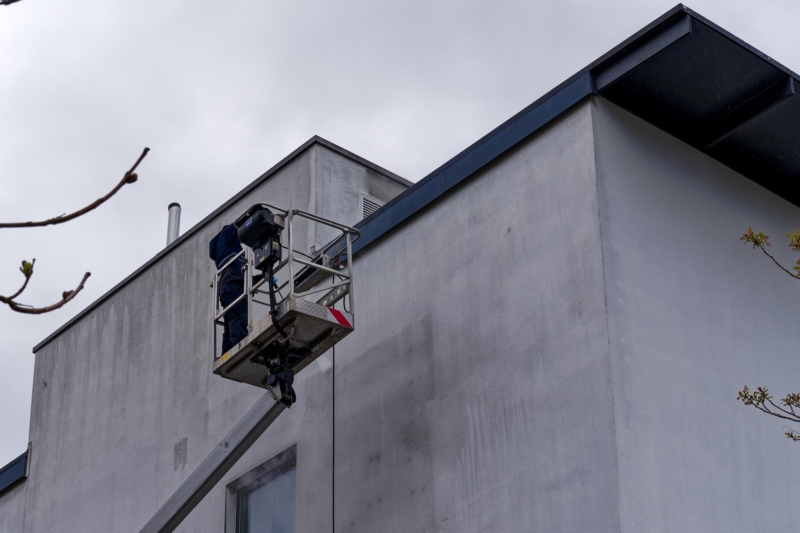 How to clean exterior walls: step-by-step guide for UK homes